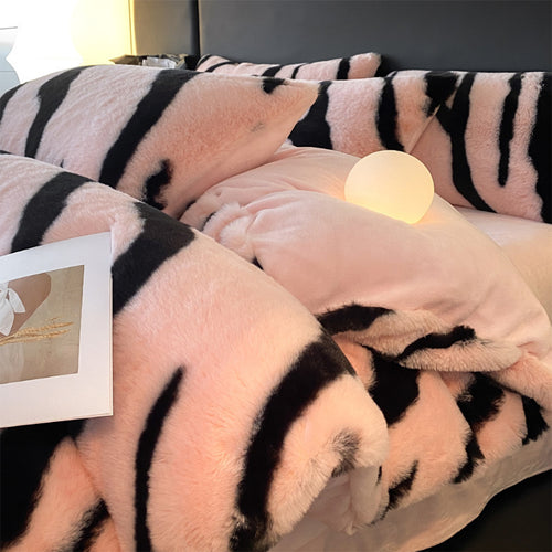 Zebra Thickened Fluffy Fur Bed Sheet Set - FunnyFuzzy