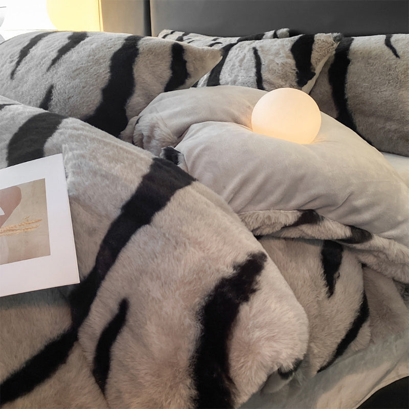Zebra Thickened Fluffy Fur Bed Sheet Set - FunnyFuzzy