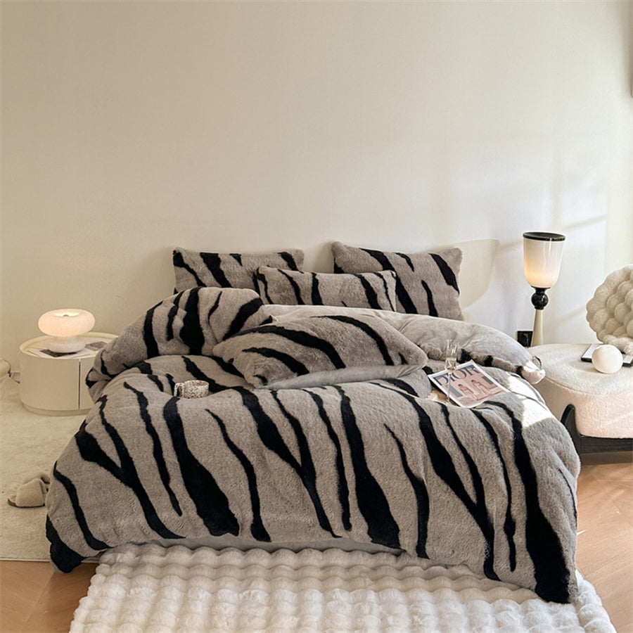Zebra Thickened Fluffy Fur Bed Sheet Set - FunnyFuzzy