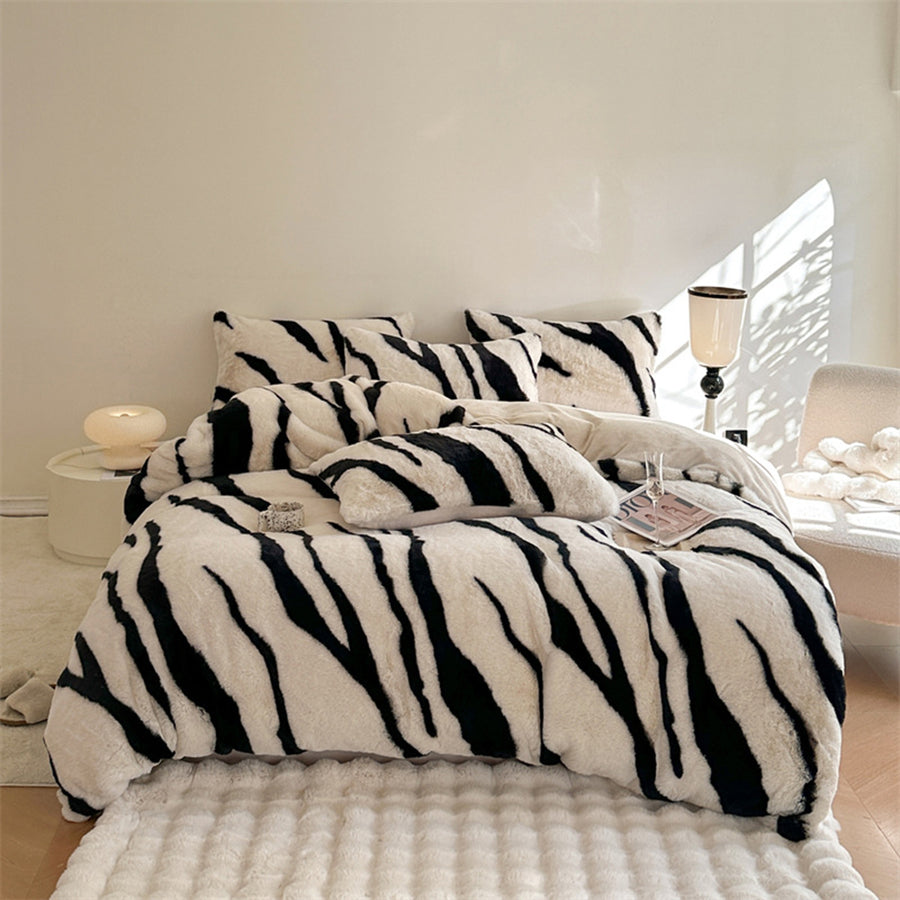 Zebra Thickened Fluffy Fur Bed Sheet Set - FunnyFuzzy