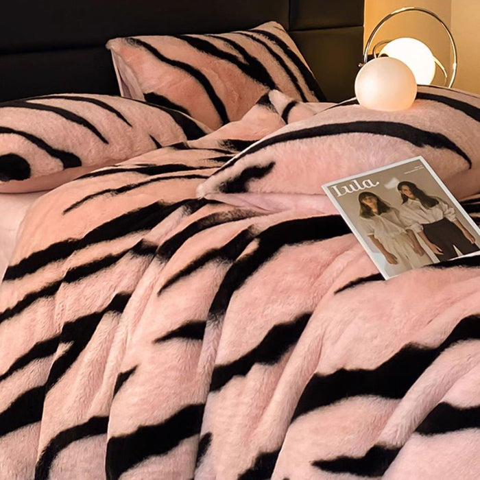 Zebra Thickened Fluffy Fur Bed Sheet Set - FunnyFuzzy