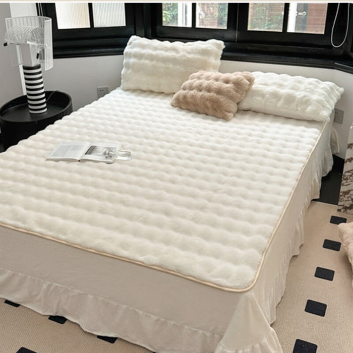 Deluxe Faux Rabbit Fur Anti-Slip Fitted Sheet Mattress Cover - FunnyFuzzy