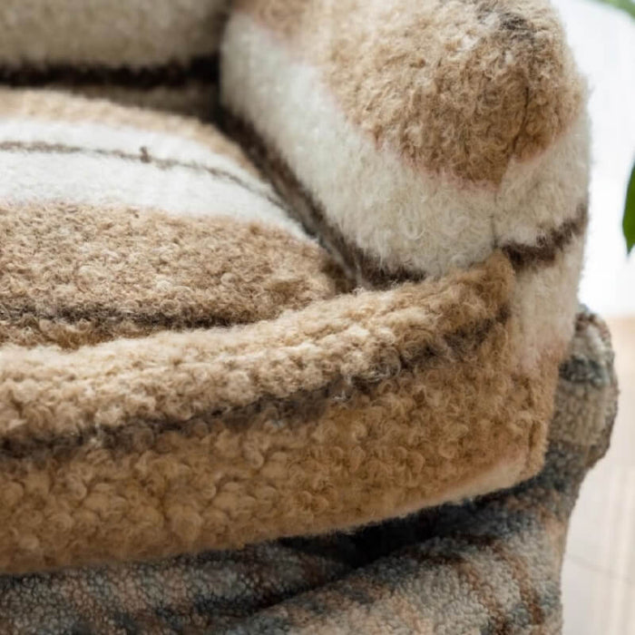 Lazy Holiday Plush Cozy Dog & Cat Sofa Bed - FunnyFuzzy